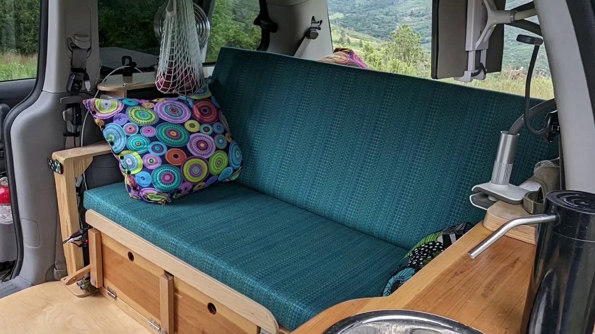 5 Minute Minivan Camper Tour - small van life: The DIY Guide to Camper ...